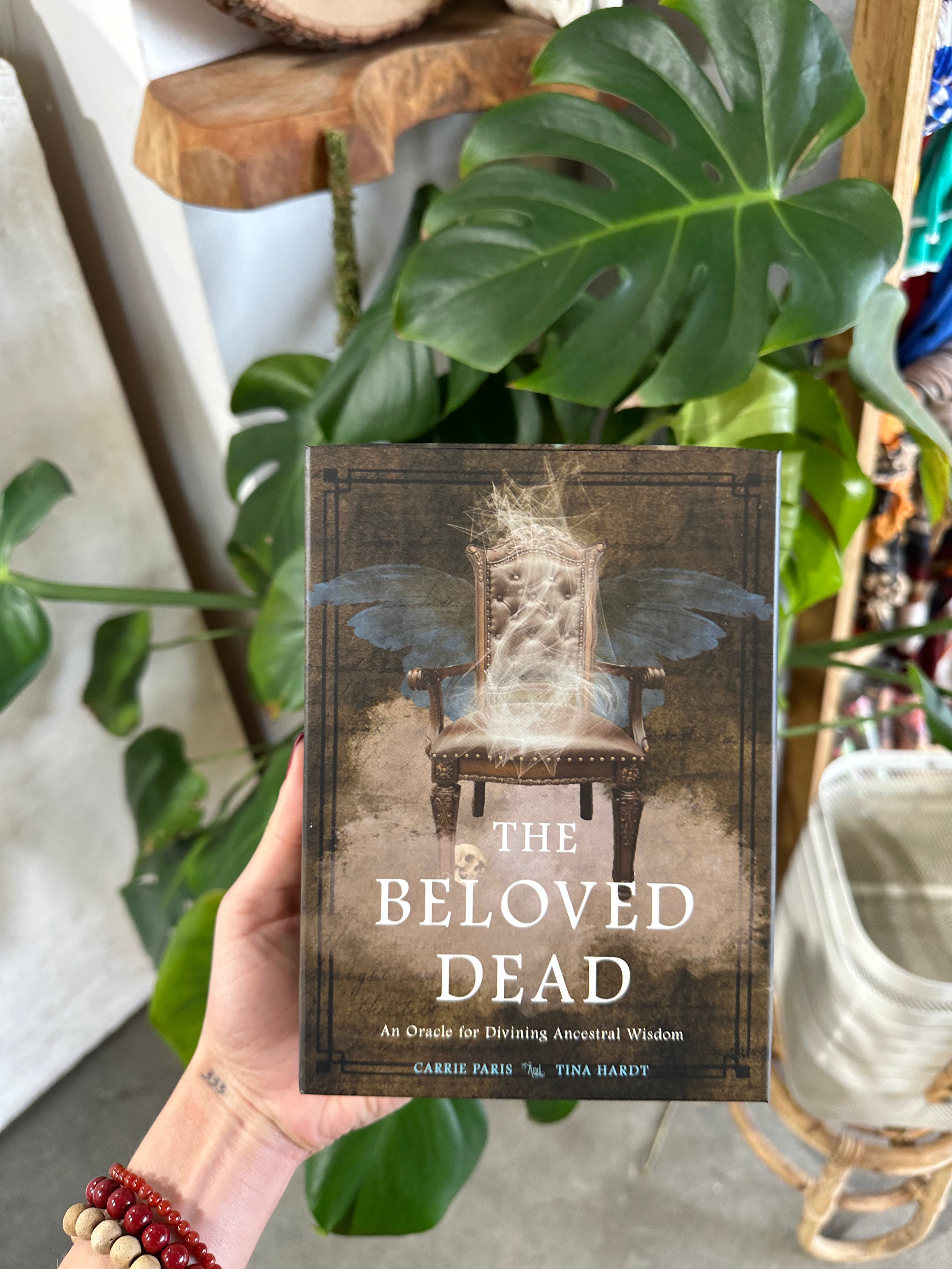 The Beloved Dead Oracle Cards for Divining Ancestral Wisdom with Bookl ...